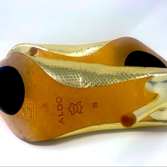 Aldo | Shoes | Aldo Gold Metallic Leather Snake Reptile Effect Pointy ...